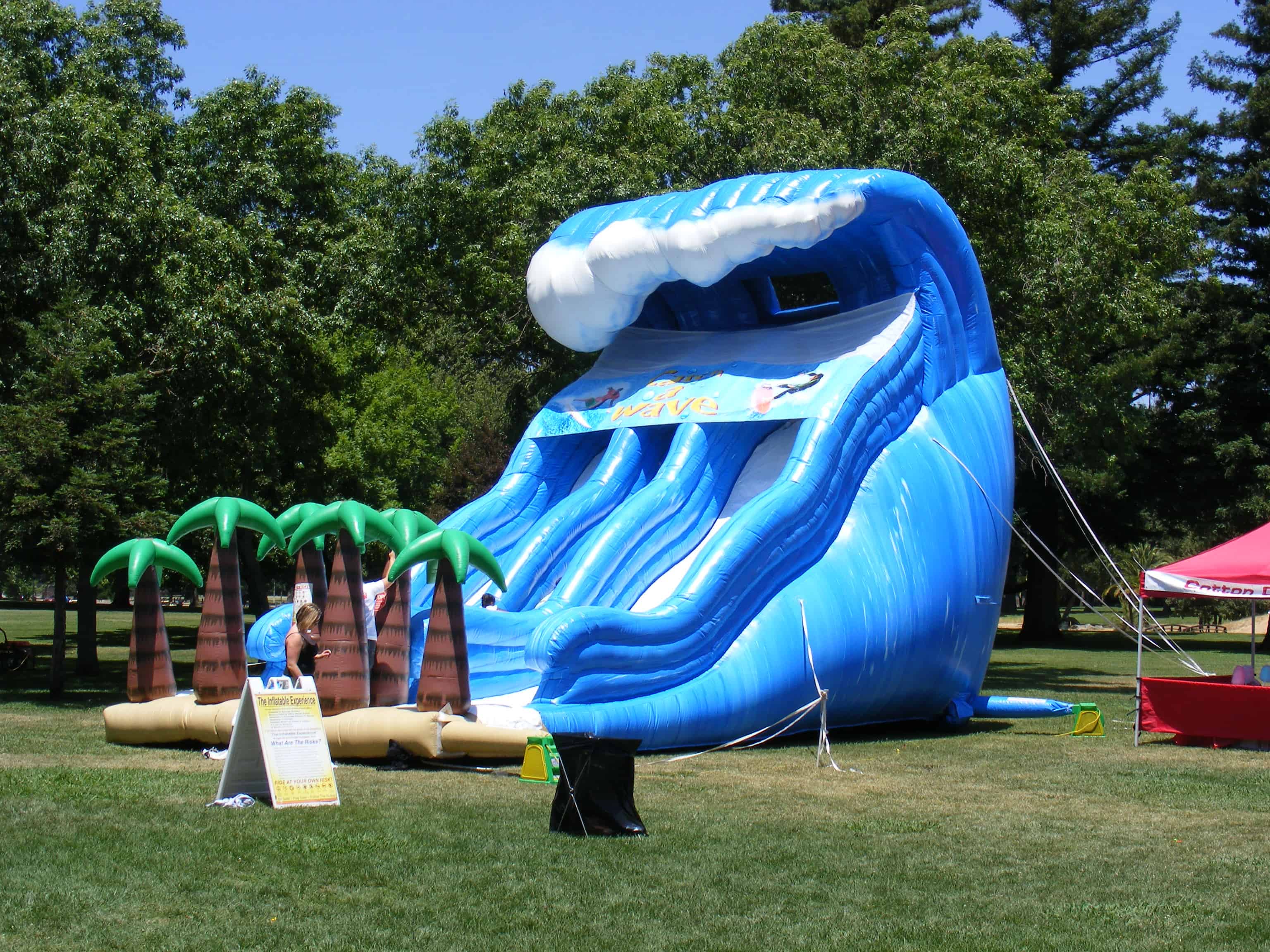 How Much Does It Cost To Rent A Bounce House In 2022 